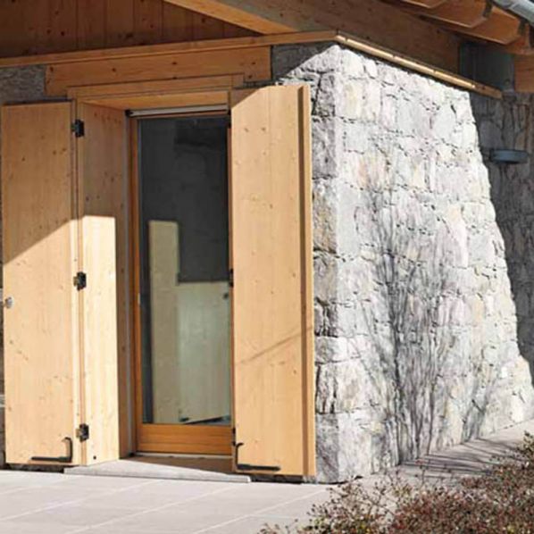 Swing shutter - MONOBLOCK - isamserramenti - wooden / window / door