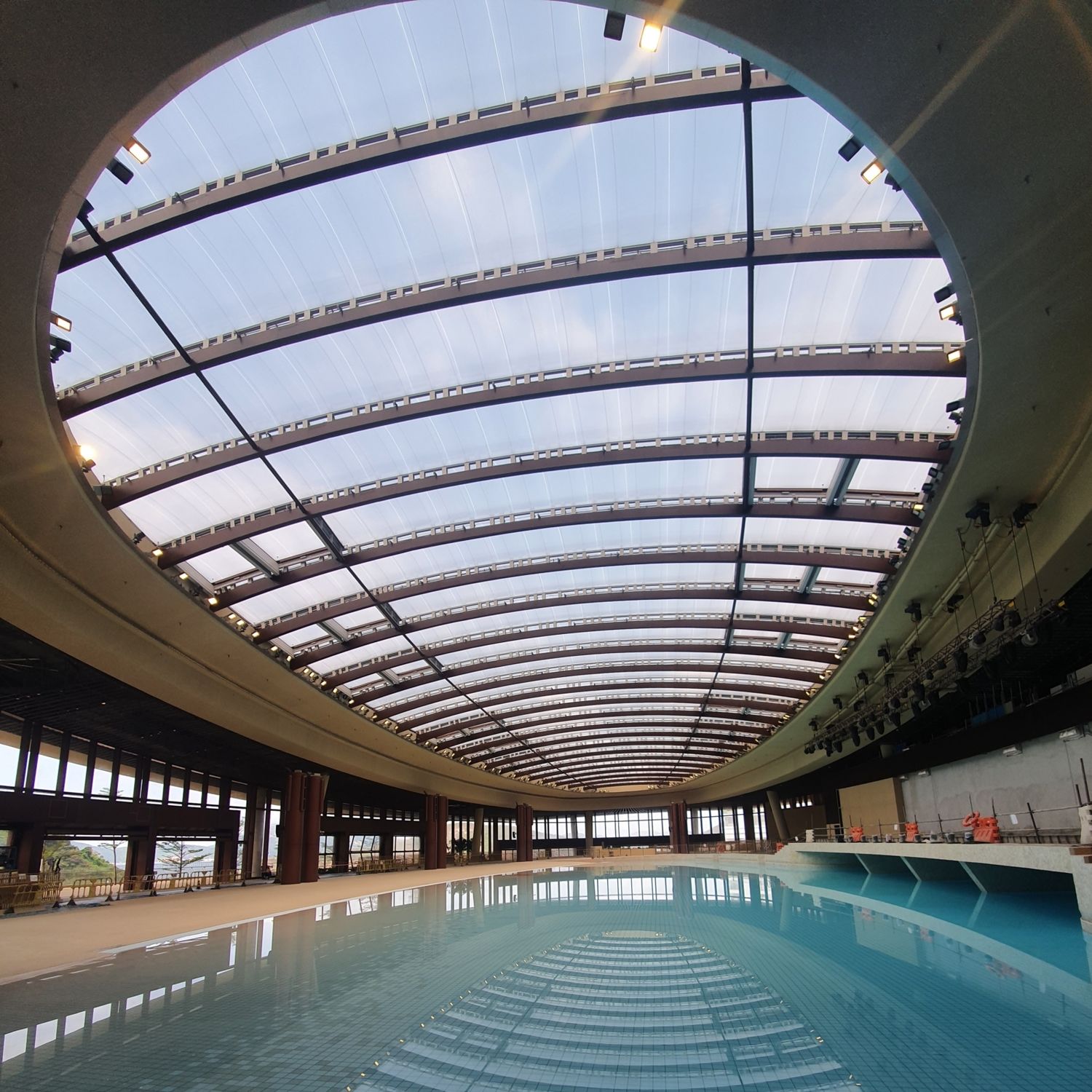 Texlon® ETFE roof system - OCEAN PARK WATER WORLD - Vector Foiltec ...