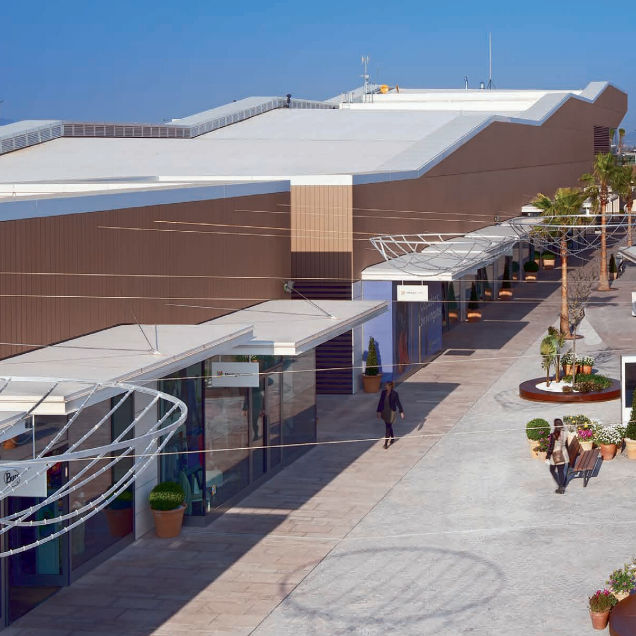 Wood-plastic composite wall cladding panel - VERTIGO 5005 - GEOLAM ...