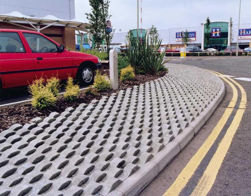 Concrete paver - ELITE - Aggregate Industries - tactile / for public spaces