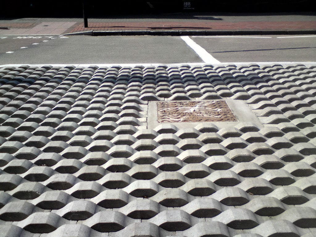 Concrete paver - ELITE - Aggregate Industries - tactile / for public spaces