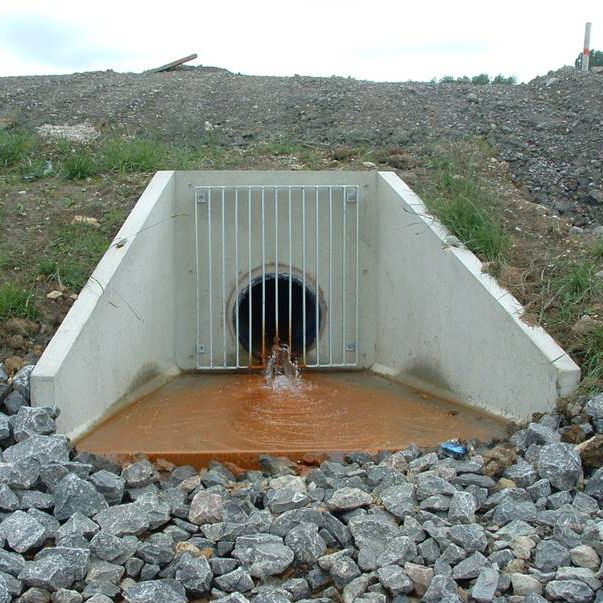 Reinforced concrete head wall - SPILLWAY OUTFALL - CPM Group Ltd - precast