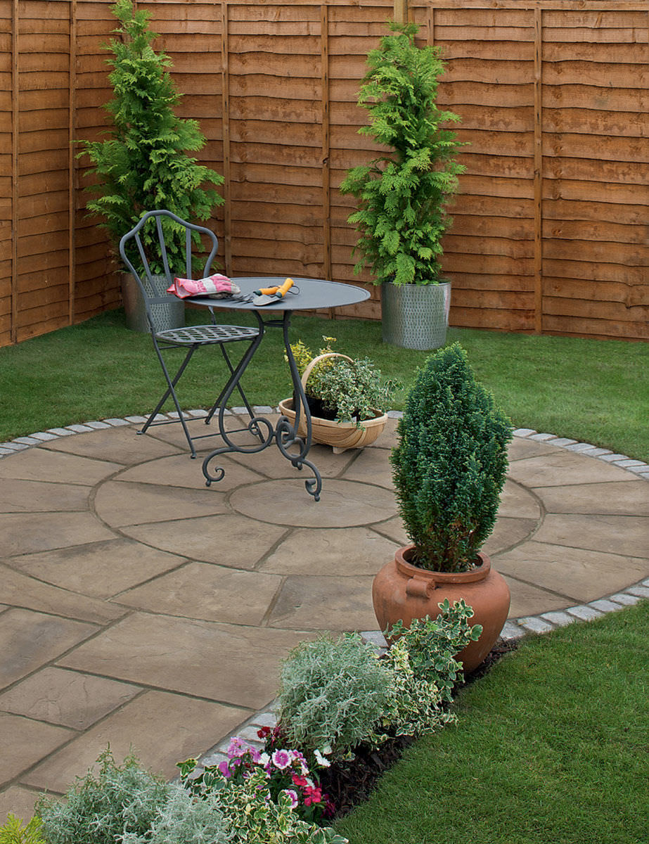 Outdoor tile - HERITAGE CIRCLE - Marshalls plc - garden / for floor ...