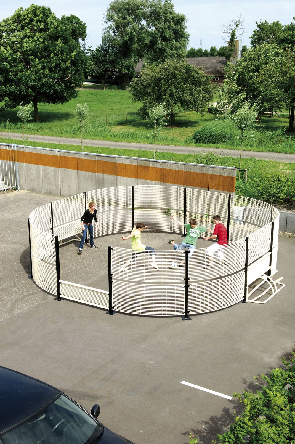 Public space soccer pitch - PANNA RING - VelopA
