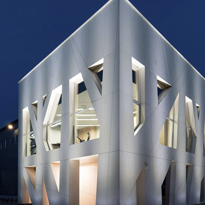 Panel façade cladding - LAMINAM - ceramic / vertical / matte finish