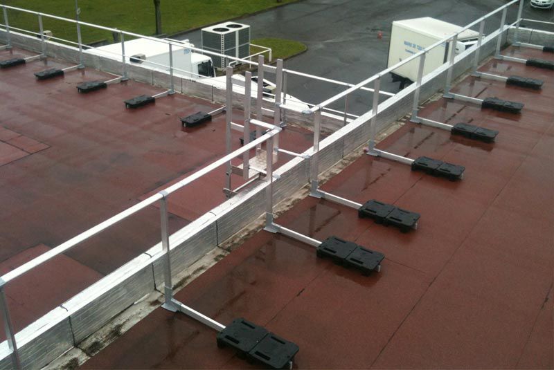 Aluminum railing - VECTACO® STRAIGHT FREE STANDING GUARDRAIL - ALSOLU ...