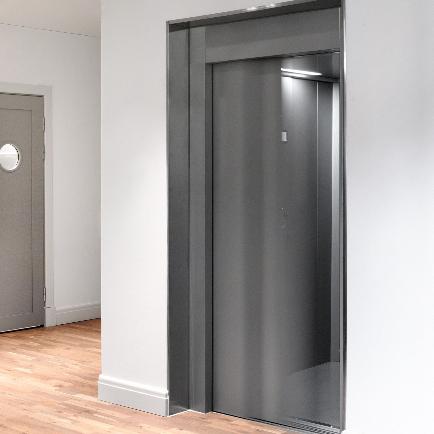 Electric elevator - Aritco PublicLift Cabin - Aritco - commercial ...