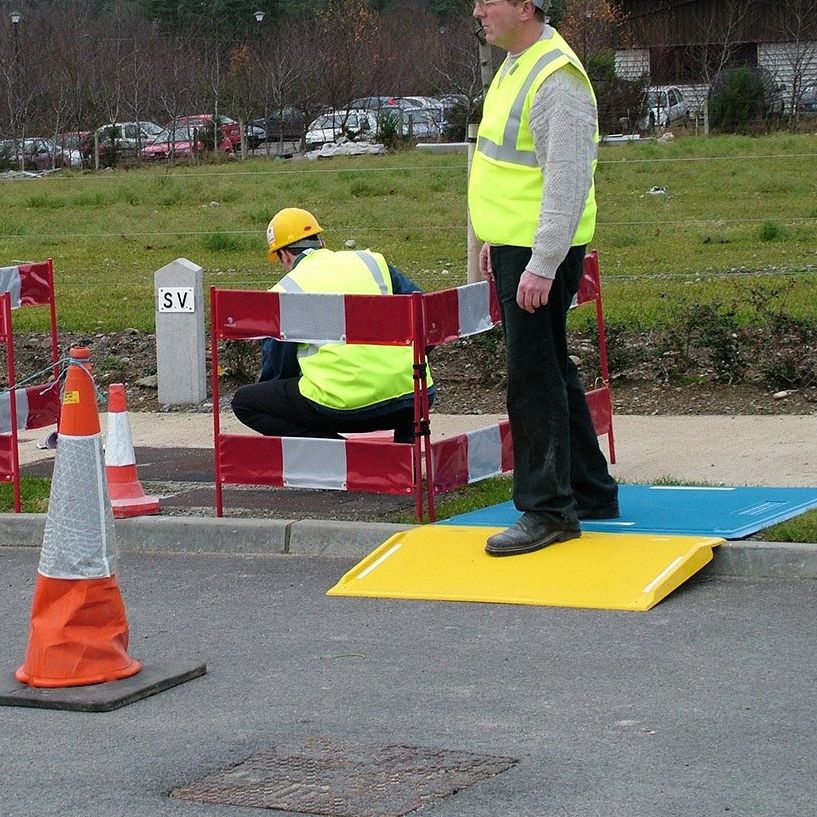 Rubber access ramp - 675-0000 - BATISEC - glass fiber-reinforced ...