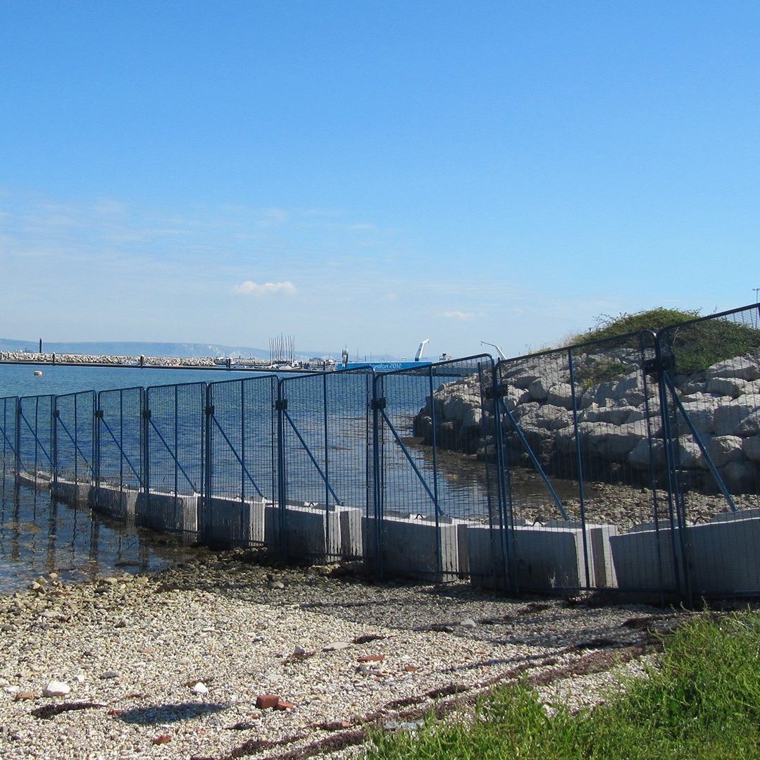 Wire mesh fence - POLMIL® - BATISEC - for construction site / PVC ...