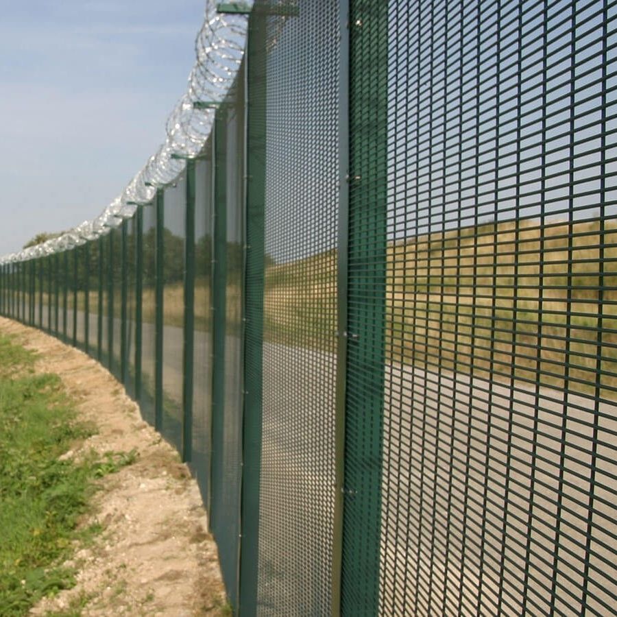 Welded mesh fence - HiSec SR1 (A1) - ZAUN FENCING - industrial / stainless steel mesh / gray
