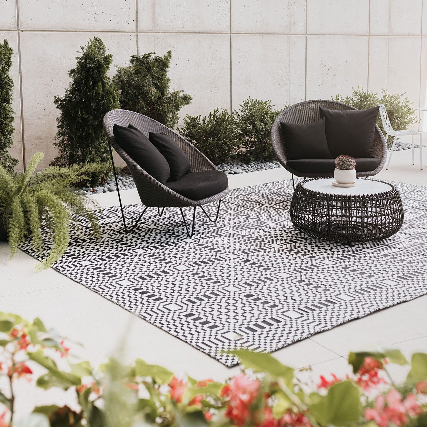 Contemporary rug - PATCH - Haworth - patterned / geometric / PET