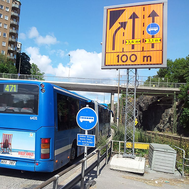 Variable message signs road sign - TRAFFIC VMS - Triplesign System AB