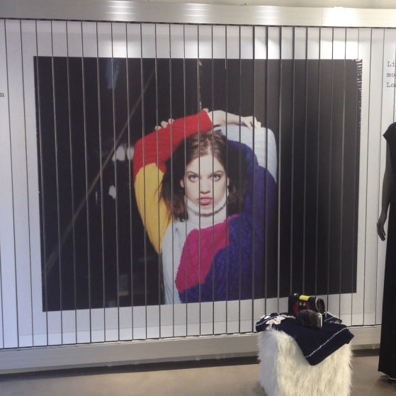 Wall-mounted display panel - TRIVISION XP - Triplesign System AB ...