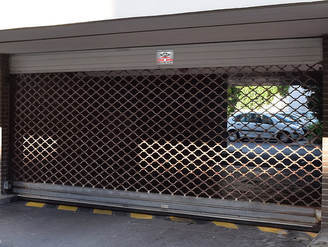 Metal shutter - SMF Services