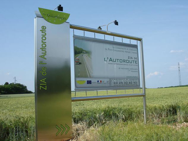 Outdoor display panel - OPTIMA 4/3 - Design espaces - stainless steel