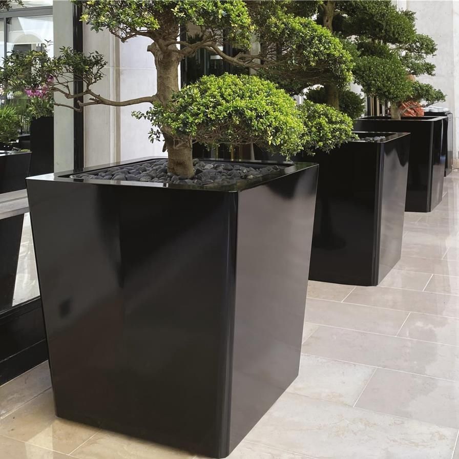 Thermo-lacquered steel planter - CLEO - ATECH - painted steel / square / curved