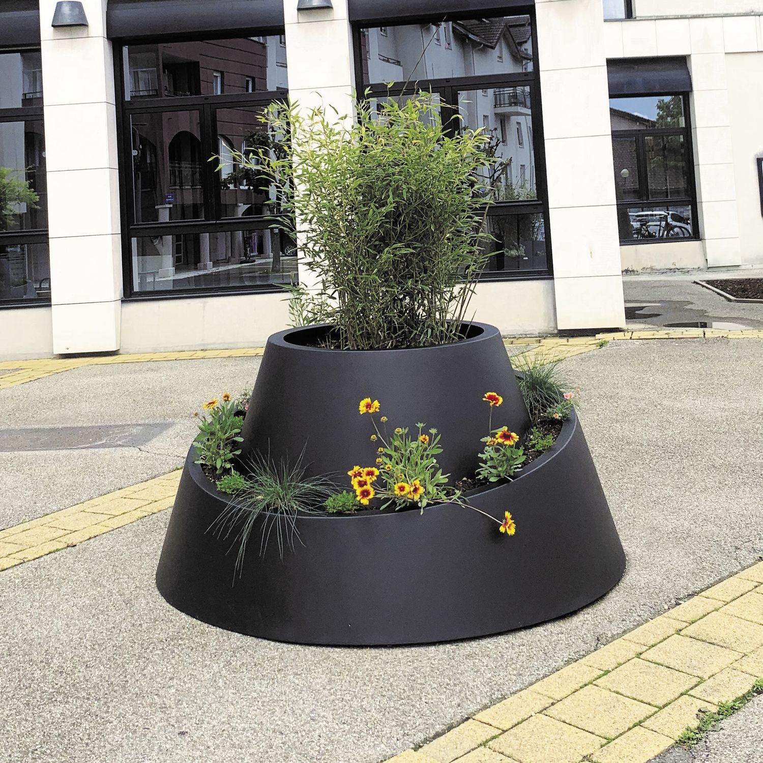 Thermo-lacquered steel planter - CONTRARIO - ATECH - circular / conical ...