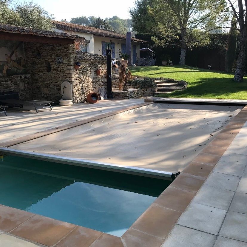 Automatic swimming pool cover - AQUAGUARD - T&A - security / thermal ...