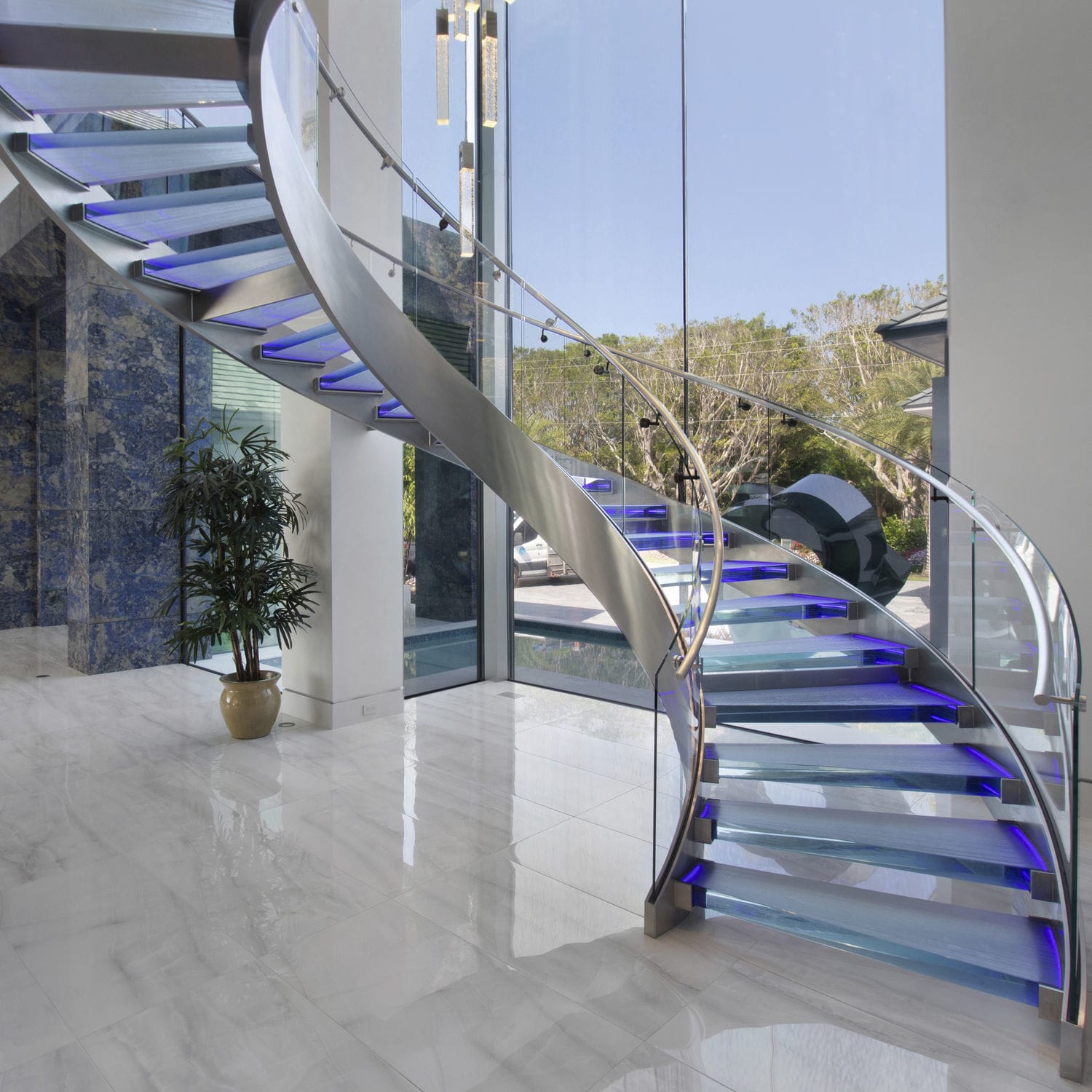 Glass step - Lini - ThinkGlass - LED-illuminated