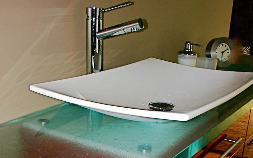 Glass vanity top - CLEAN & CLEAR - ThinkGlass