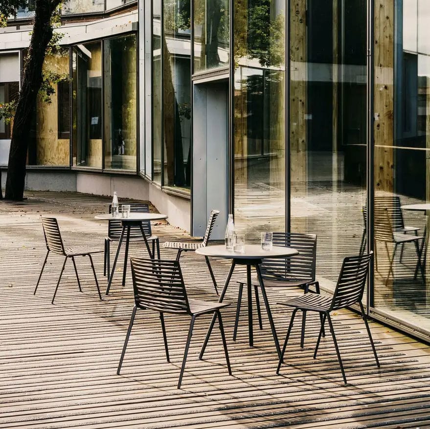 Contemporary chair - ZEBRA - FAST SPA - outdoor / painted aluminum ...