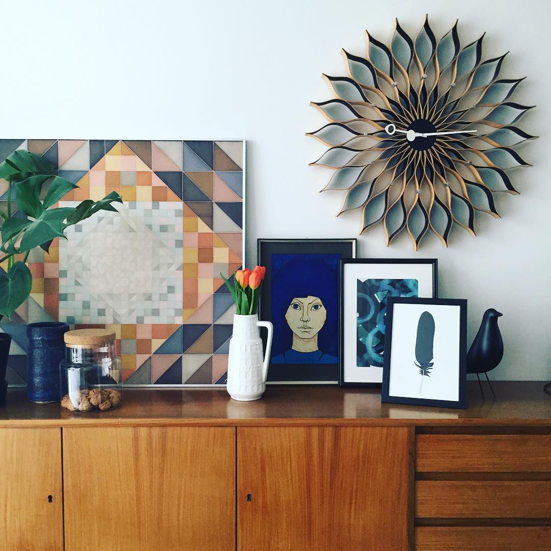 Contemporary clock - SUNFLOWER - vitra - classic / wall-mounted / analog