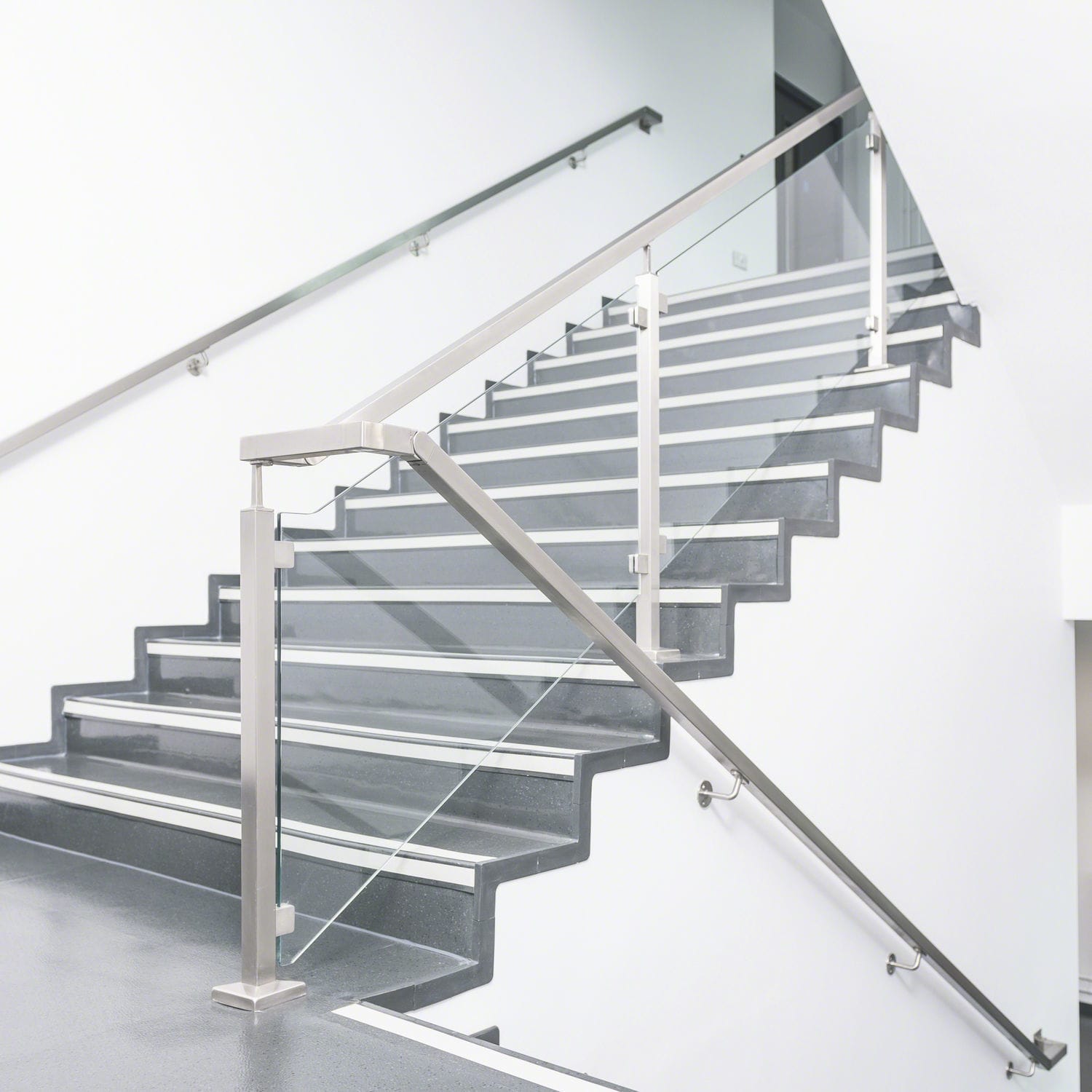 Stainless steel handrail - SQUARE LINE® - Q-railing