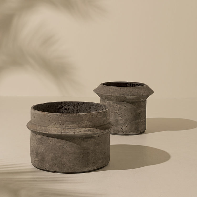 Concrete planter - Bulbi : Dahlia - Ethimo - round / contemporary / gray