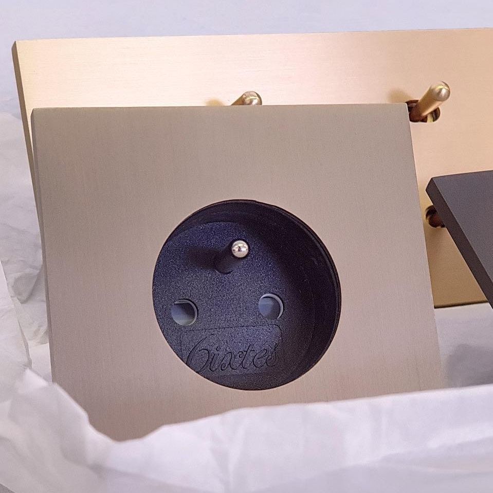 Power socket - TRINITY - 6ixtes interrupteurs - wall-mounted / recessed ...