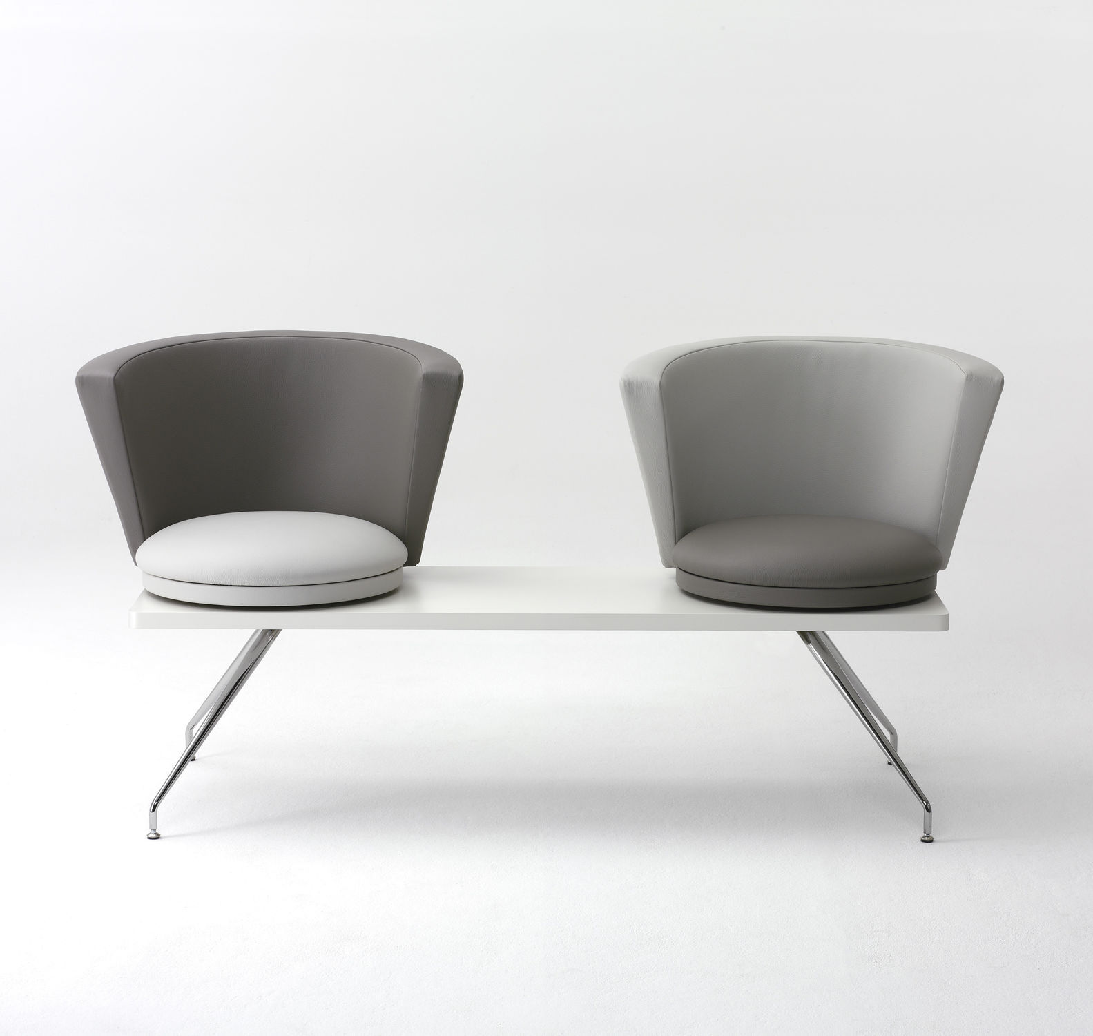 Aluminum beam chair - .ROSSI L - Spiegels - polished aluminum / leather ...