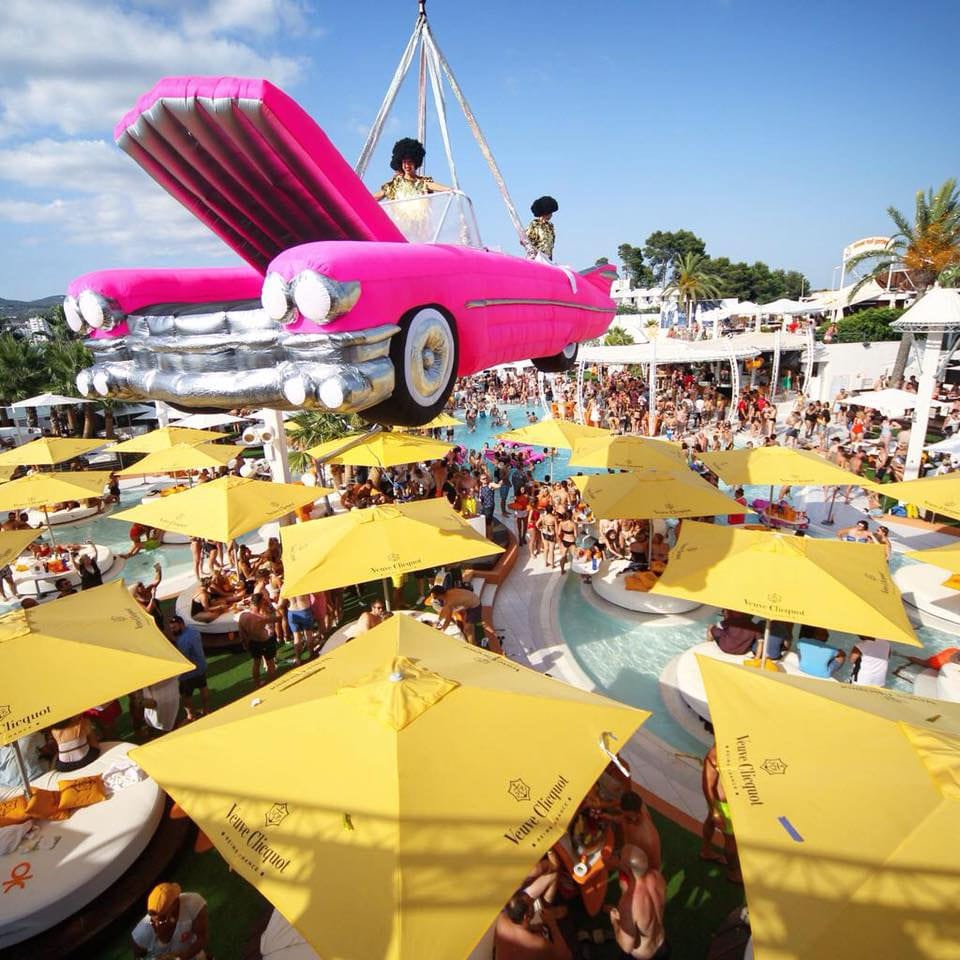 Special event inflatable structure - PINK CADILLAC - Studio Souffle