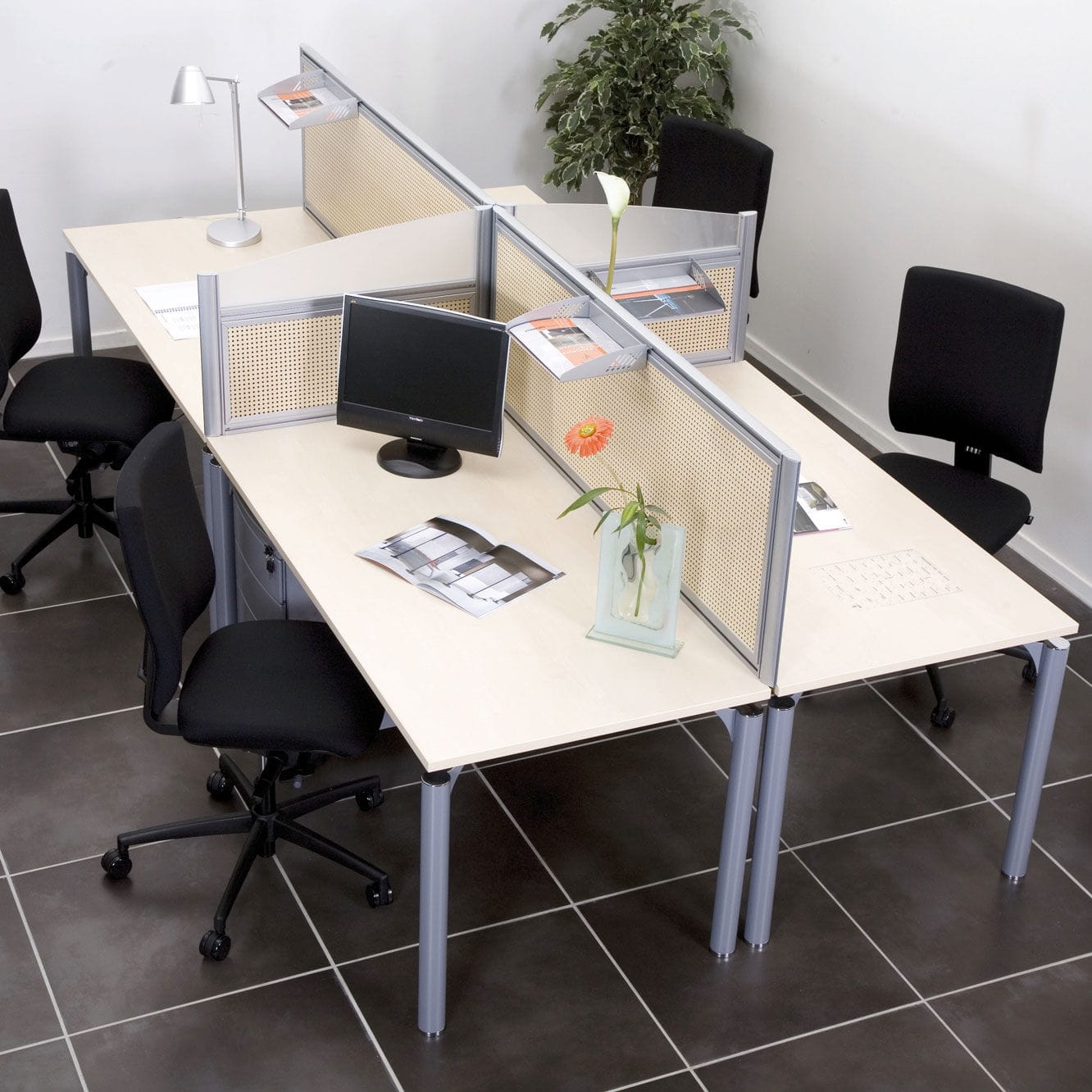 Desk mounted desk divider - SODEM SYSTEM