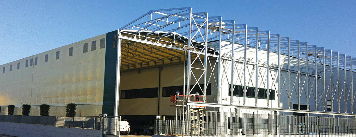 Precast warehouse - RETRACTABLE - KOPRON - galvanised steel / industrial