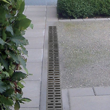 Drainage channel with grating - CivicDrain - ACO Building Drainage ...