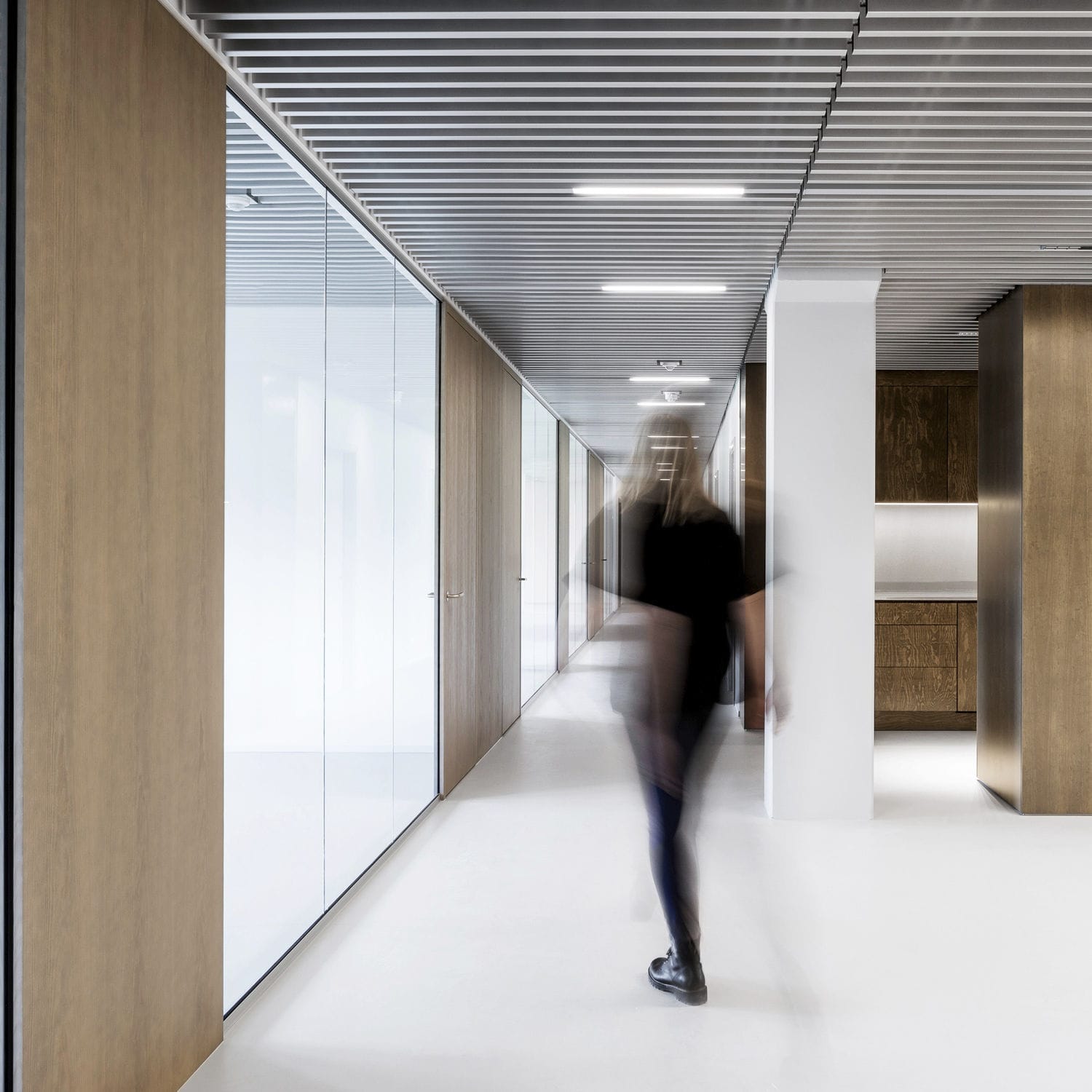 Aluminum suspended ceiling - DAMPA® Lamella - DAMPA - panel / indoor