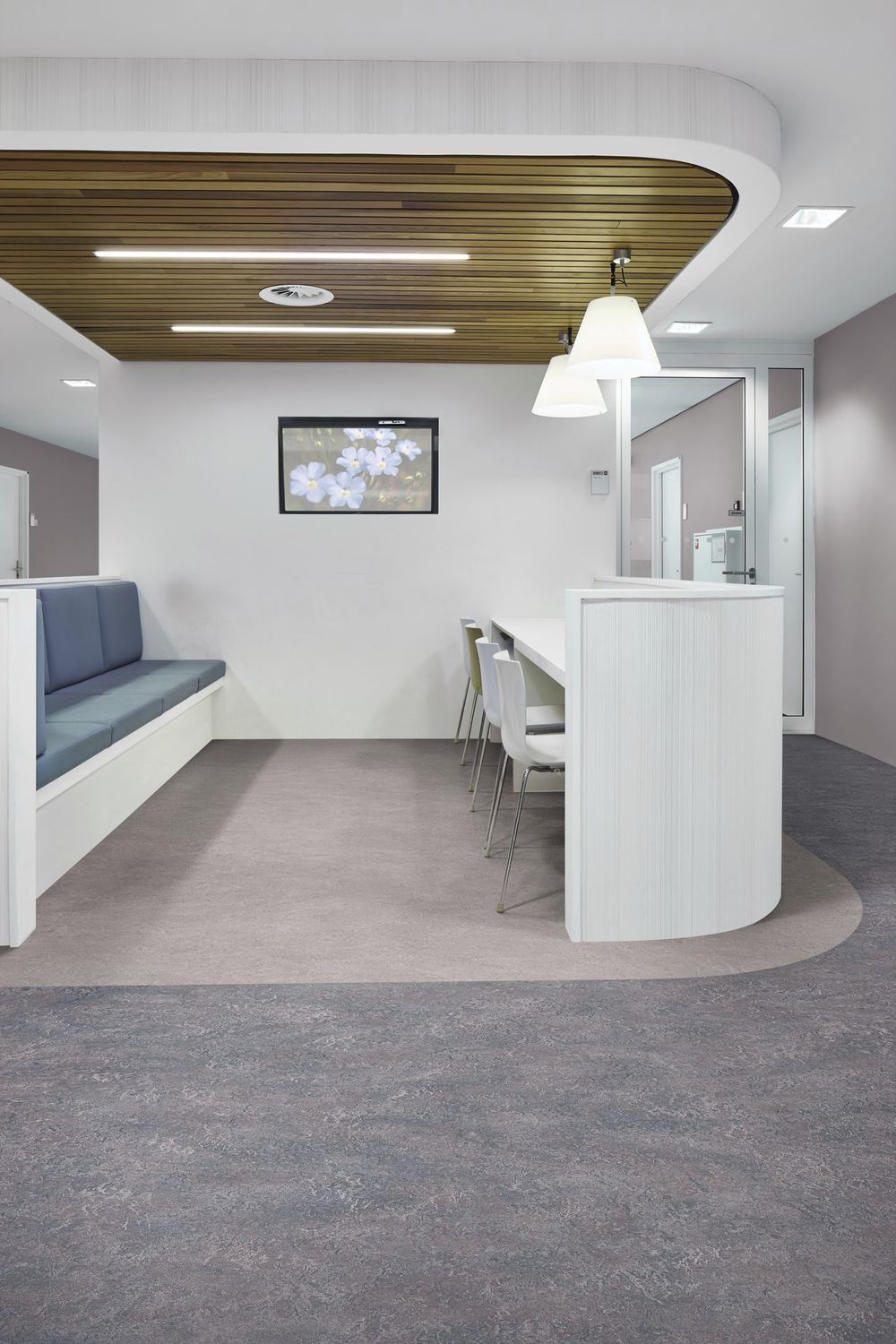 Natural linoleum flooring - MARMOLEUM MARBLED - Forbo Flooring Systems ...