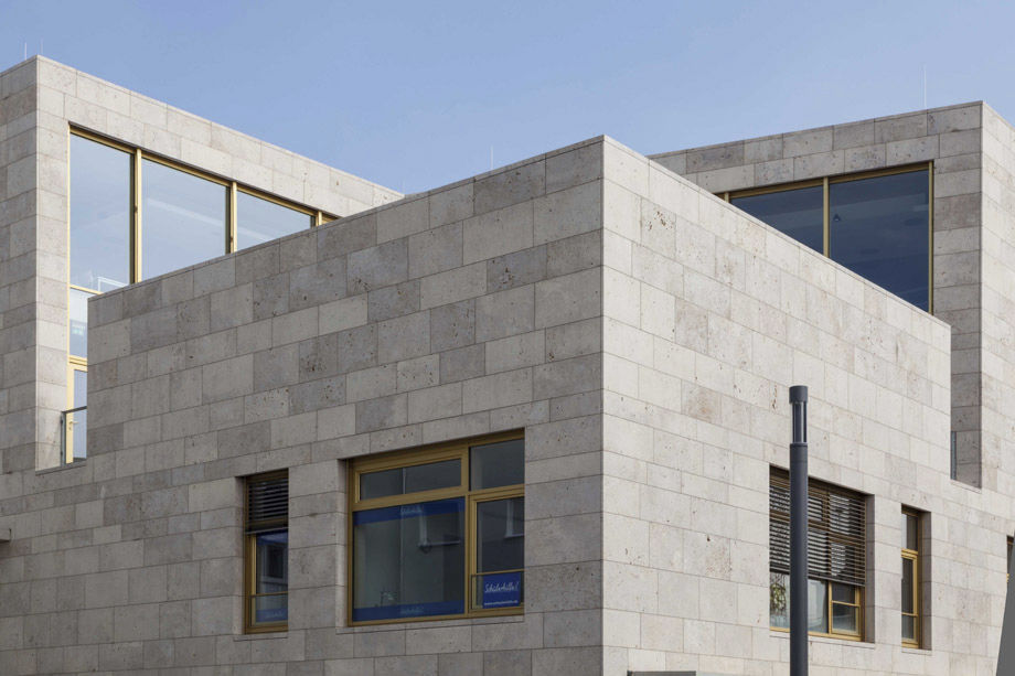 Panel cladding / travertine / polished / sandblasted - GAUING - Lauster ...