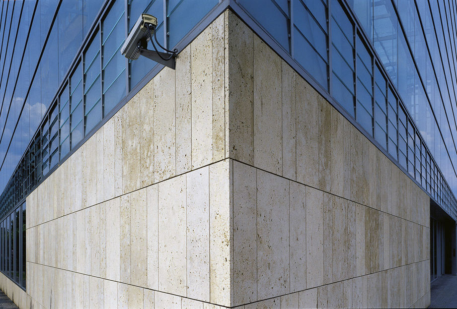 Panel cladding / travertine / polished / sandblasted - GAUING - Lauster ...