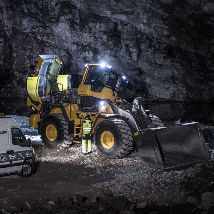 Wheeled loader - L180H - Volvo Construction Equipment Germany GmbH ...