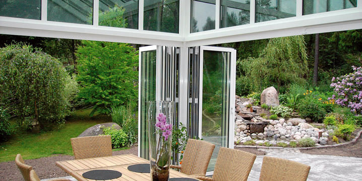 Sliding and stacking patio door - THERMO 60 - SunParadise - folding ...