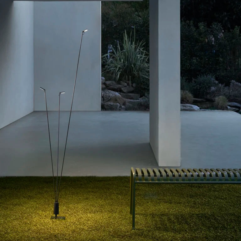 Floor-standing lamp - Flia - LUCEPLAN - aluminum / carbon fiber ...