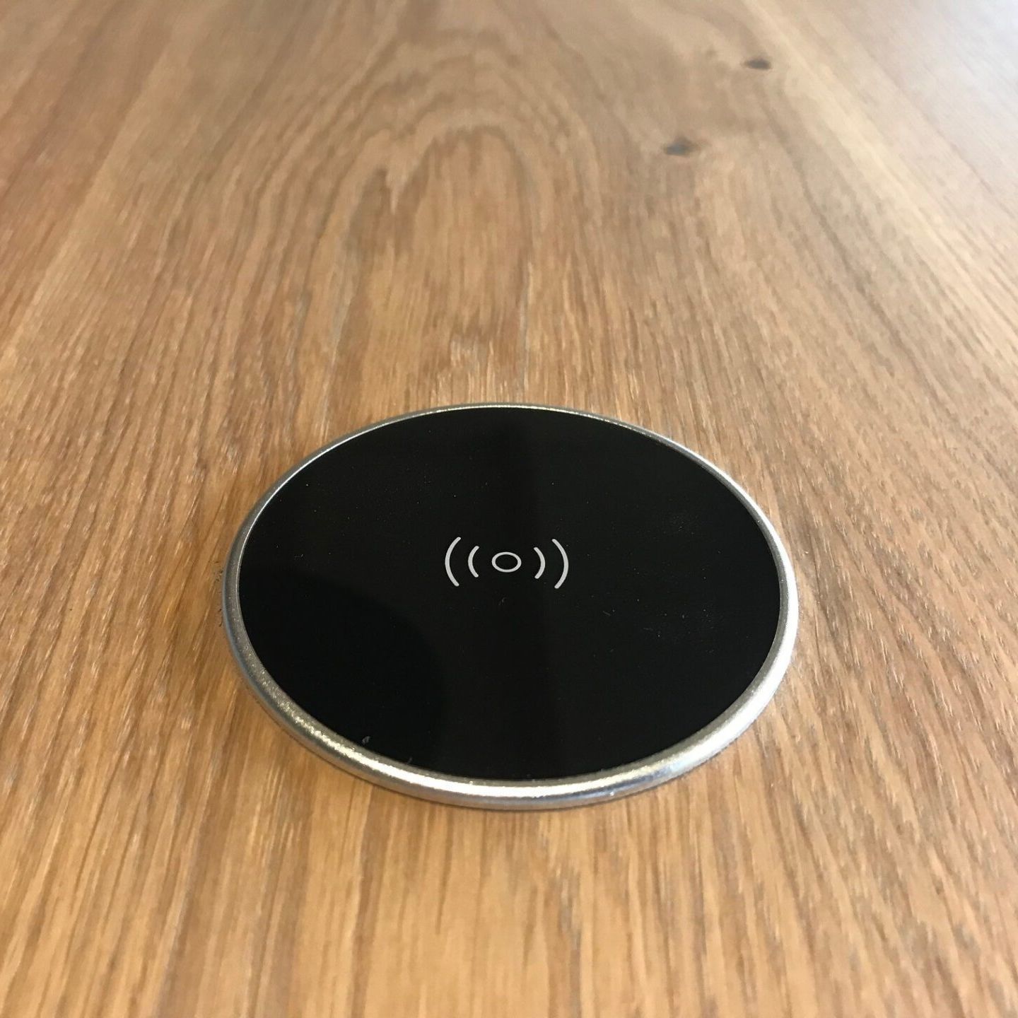 Electric socket - Waterman Meubelen B.V. (Sturdy-Legs) - telephone ...