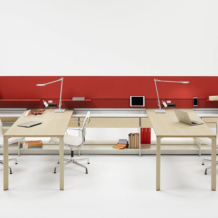 Workstation desk - PYRAMID - UNIFOR - free-standing / 2-4 person ...