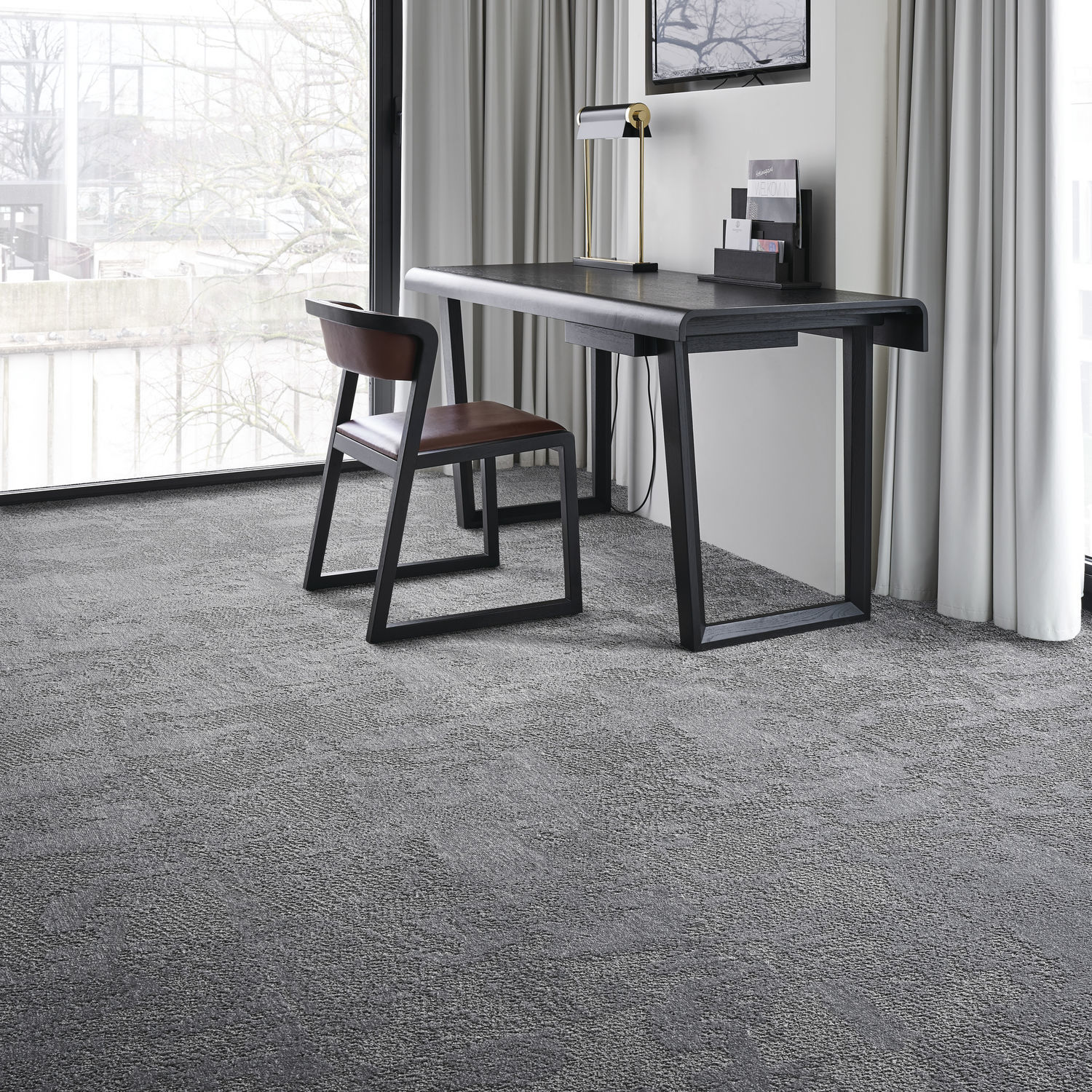 Structured carpet - LOUVRE DALLE - Balsan - vinyl / commercial / plain