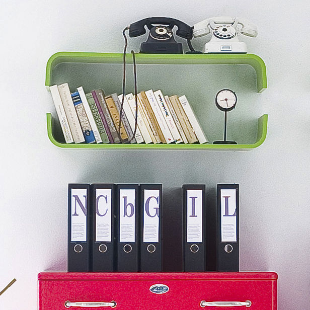 Wall-mounted shelf - FLOWER : 672 - Tenzo AB - contemporary