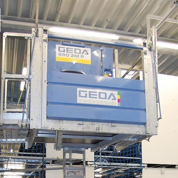 Heavy load freight elevator - 850 ZM P - GEDA GmbH - for construction ...