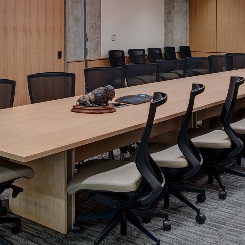 Contemporary conference table - SERENADE - KI - laminate / metal base ...