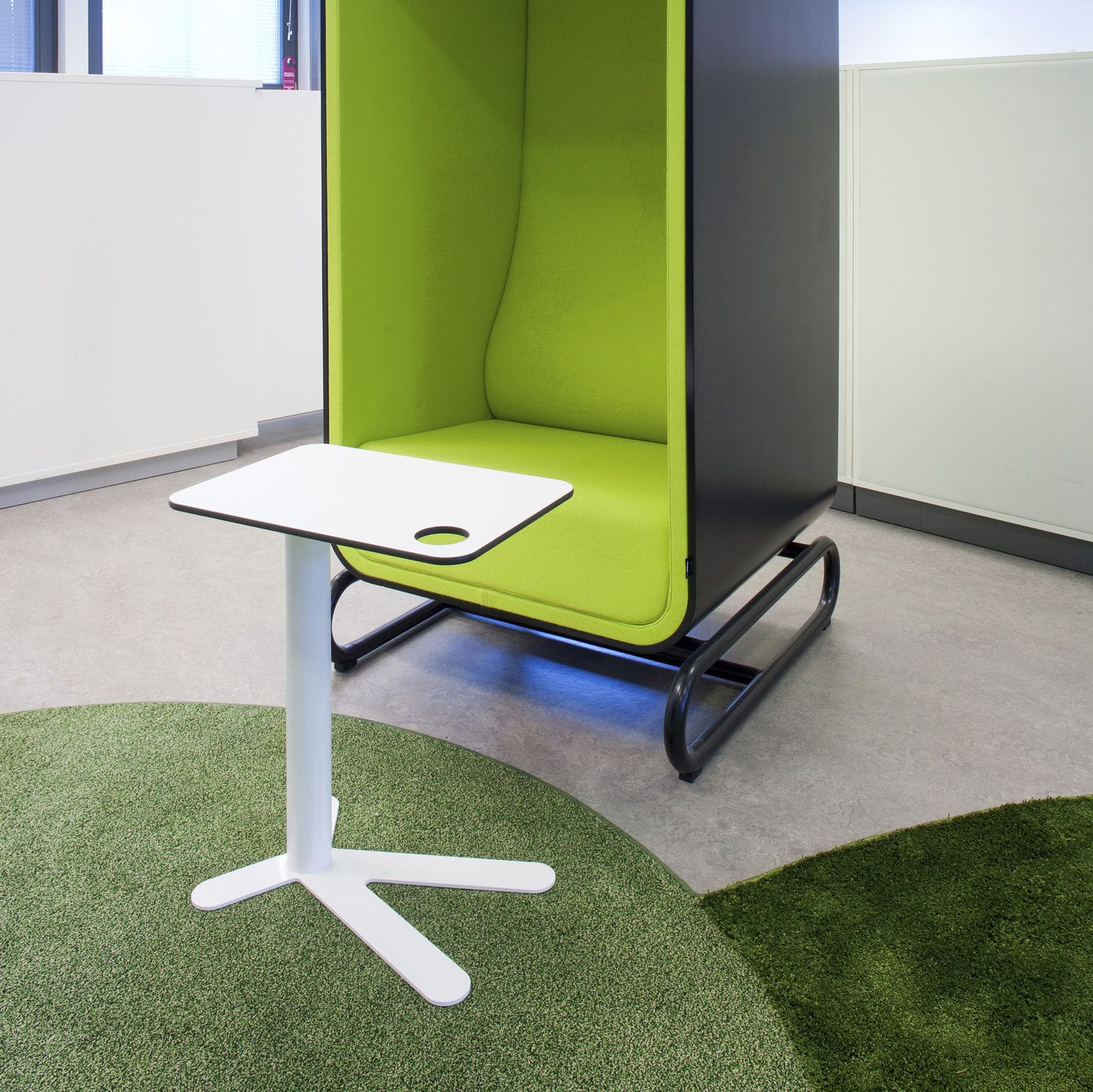 Contemporary computer table - SPACE CHICKEN - ISKU - single column ...