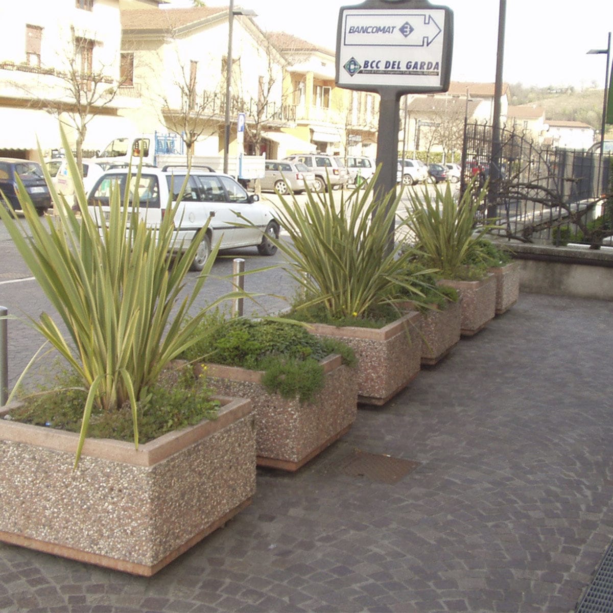 Concrete flower box - GUYON - rectangular / cube / modular