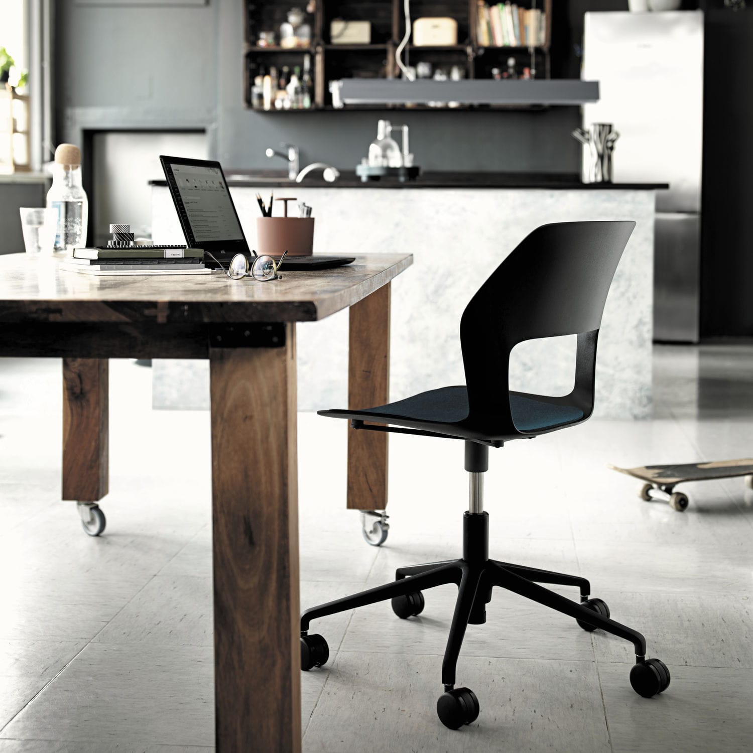 Fabric task chair - 221 OCCO SC - Wilkhahn - metal / on casters / star base